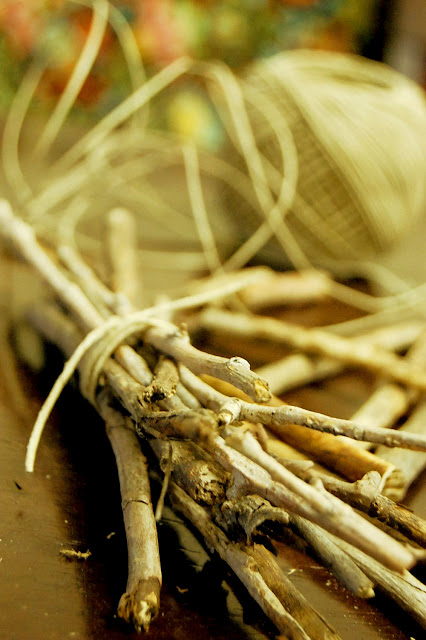 Toad's Treasures Lifestyle Family Blog by Emily Ashby: Twig Decoration ...