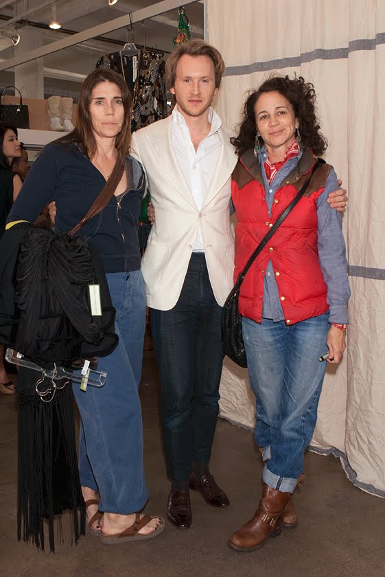 l.a. steel magnolia: Tommy Ton Feature on A Current Affair & Liz ...