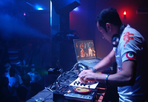 dj Alessandro Brain: Dj Alessandro Brain Na Excalibur Night Club