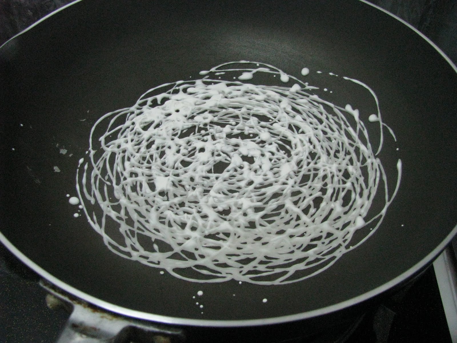 Vietnamese Fried Net Roll