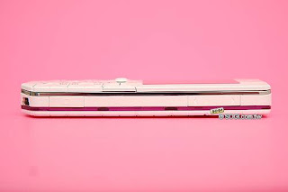 Nokia 7550 Prism white live pics - Just Another Mobile Phone Blog