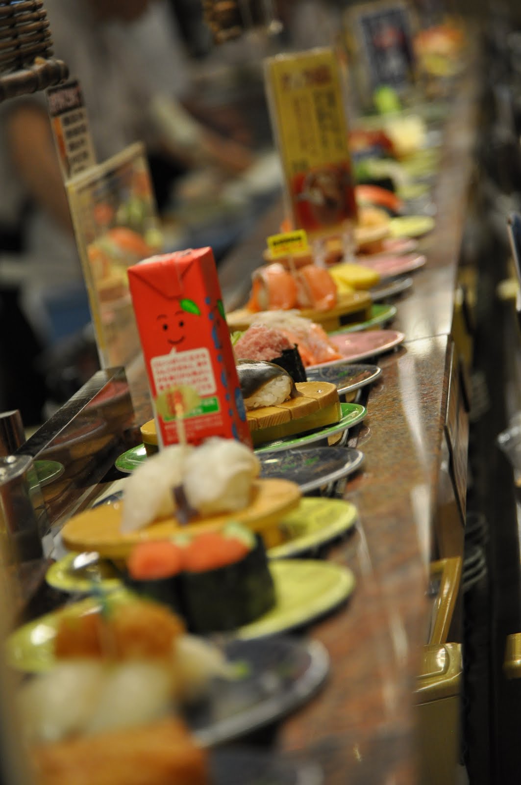 Exploring Japan: Revolving Sushi Bar at Sopporo Station