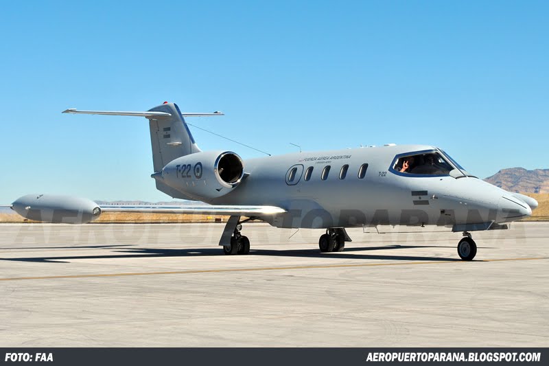 Actualidad Aeronautica en Paraná: Pictorial del nuevo T-22