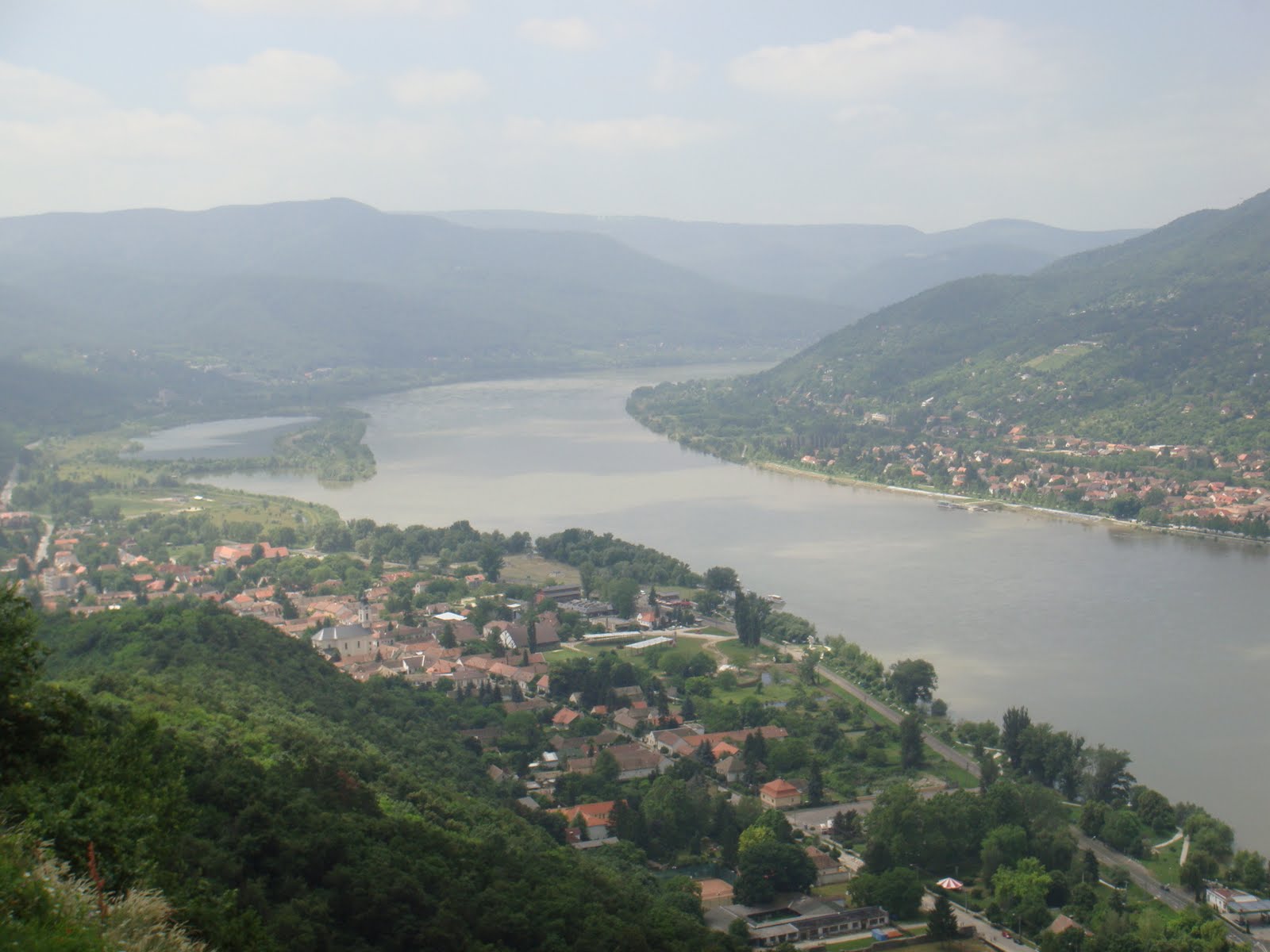 Ramblings about life and travel: The Danube Bend and the 3 Jewels