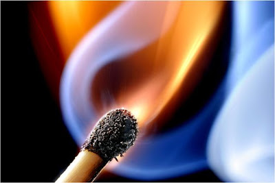 Curious, Funny Photos / Pictures: 10 Awesome photos of match on fire
