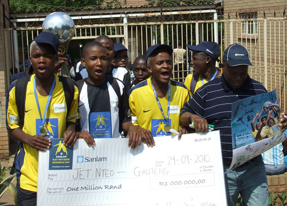 Intune Communications and Entertainment: Street Parade for Jet Nteo ...