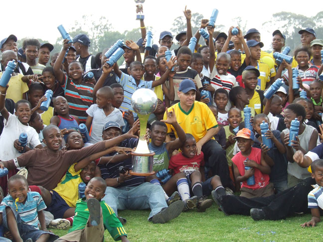 Intune Communications and Entertainment: Street Parade for Jet Nteo ...