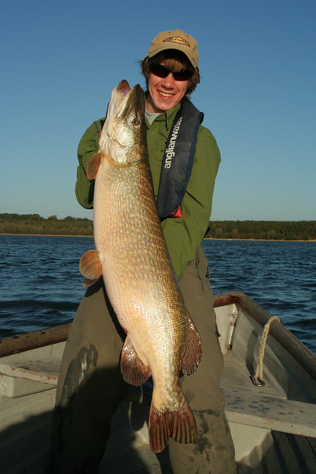 Sam Edmonds Fishing Blog: Fishing with Drennan Team England