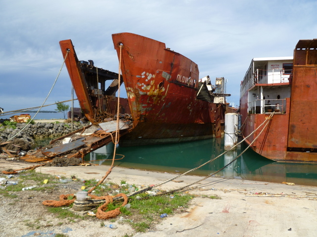 Tonga Tangos: I Saw Three Ships