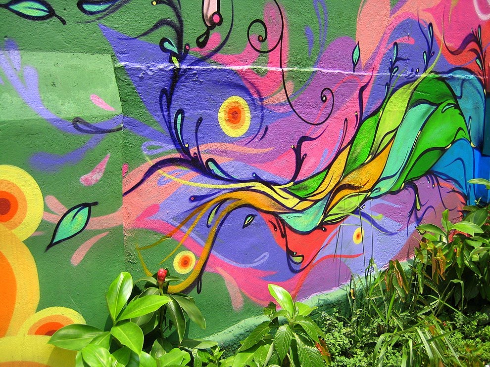 Honeybee Lane: graffiti style art