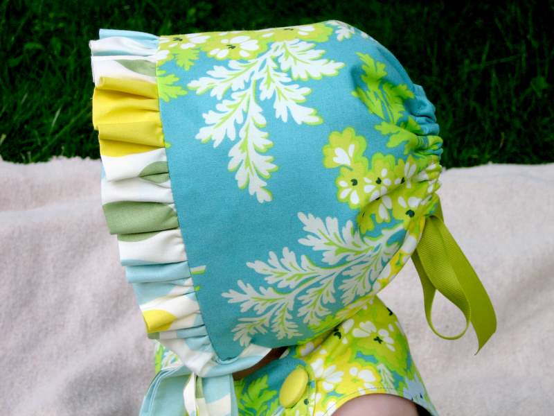 Ruffle Bonnet Tutorial - The Cottage Mama