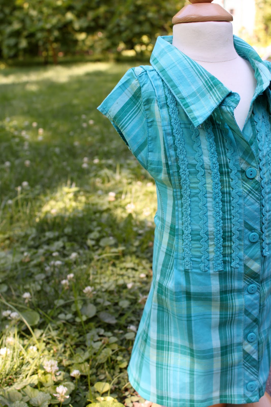 Sewing Refashion - A Simple Shirt Dress Tutorial - The Cottage Mama