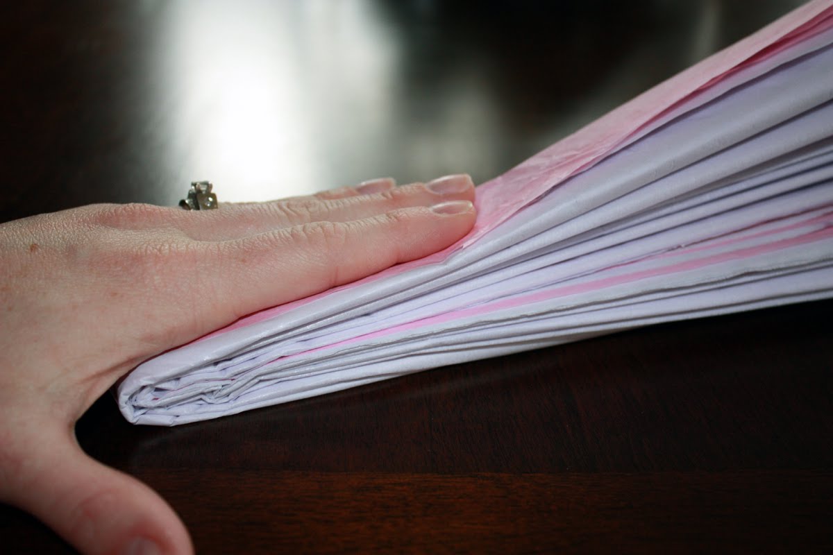 The Sassy Pepper: TUTORIAL: Tissue Puff Balls!