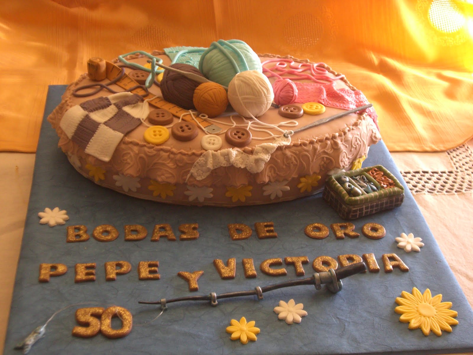 Tartas Personalizadas: TARTA BODAS DE ORO