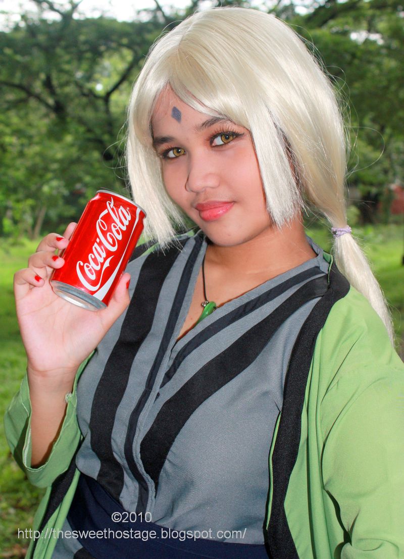 SWEET HOSTAGE: COKE AND COSPLAY ( 1 )