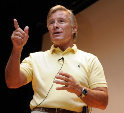 Paul Bucha Medal of Honor Recipient joins Committee to honor WWII Medal ...