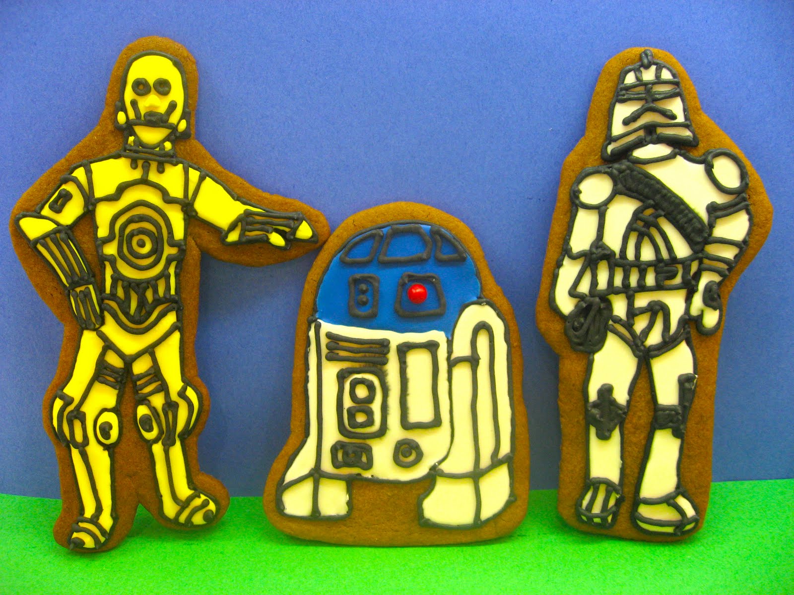 Sugar Swings! Serve Some: star wars gingerbread men....!