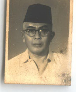 FANANIE CENTER: Biografi KH. R. Zainuddin Fananie