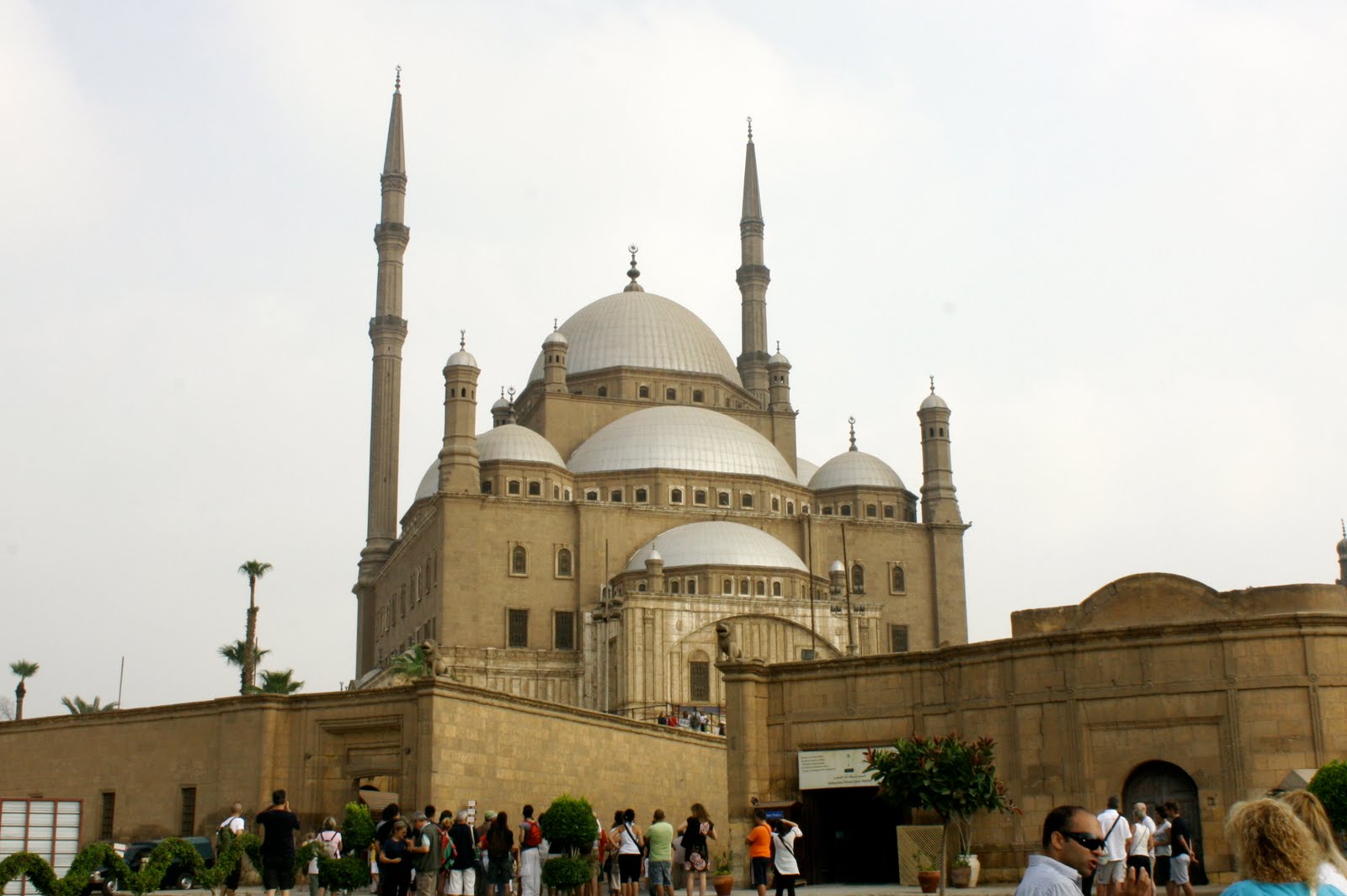 Desert Caravan: The Beauty of Islam in Cairo