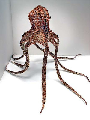 knitorious: electric creature