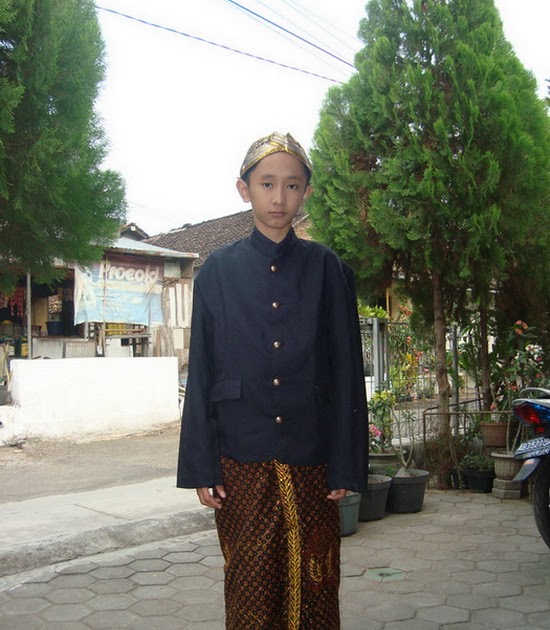 All Beautiful Things: Beautiful Javanese Traditional Clothes