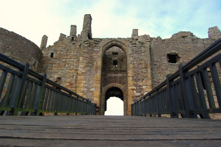 Scotland for the Senses: Dirleton Castle: Romantic clutter at its best