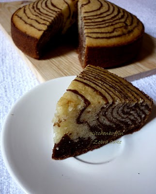Kitchen Boffin: Zebra Cake