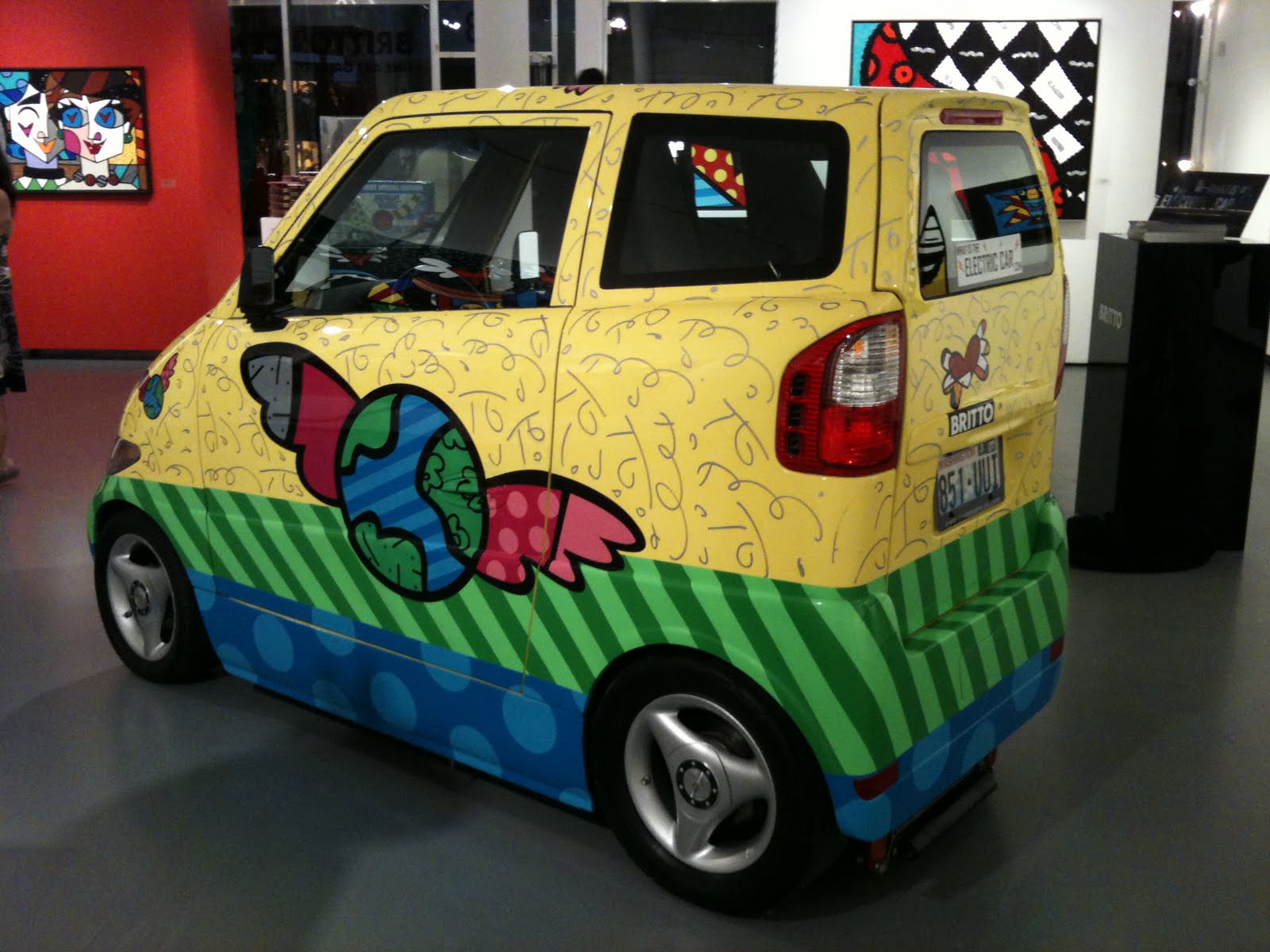 Tango Cars: Tango Painted by Romero Britto