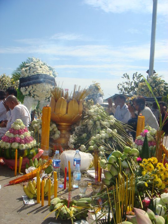 KI Media: Photos from Koh Pich Bridge on Sunday 28 Nov.