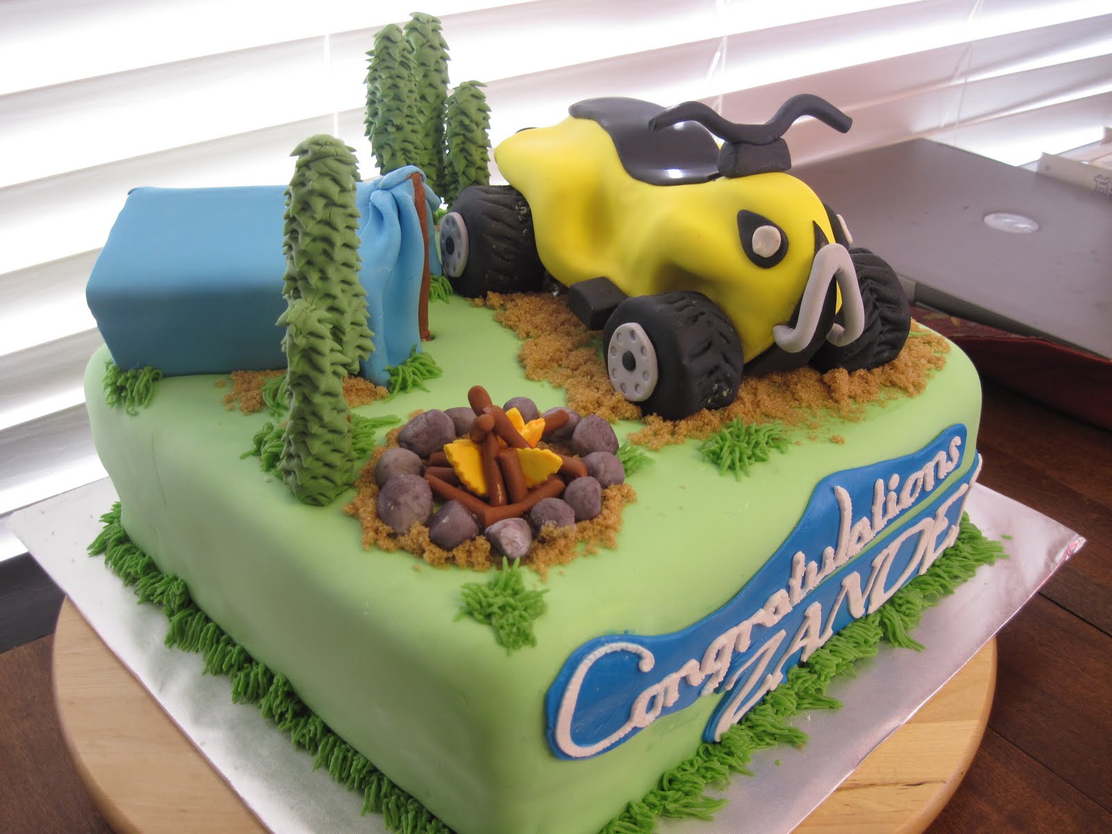 Sugar Baby Cakes: Four Wheeler Cake.