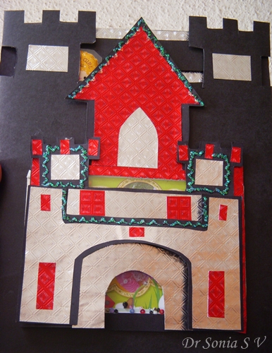 Cards and Crafts : Castle Card- Pop up and Shaker Photo Card