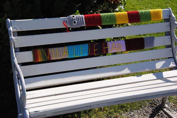 NIFESOJ: Stick-graffiti!