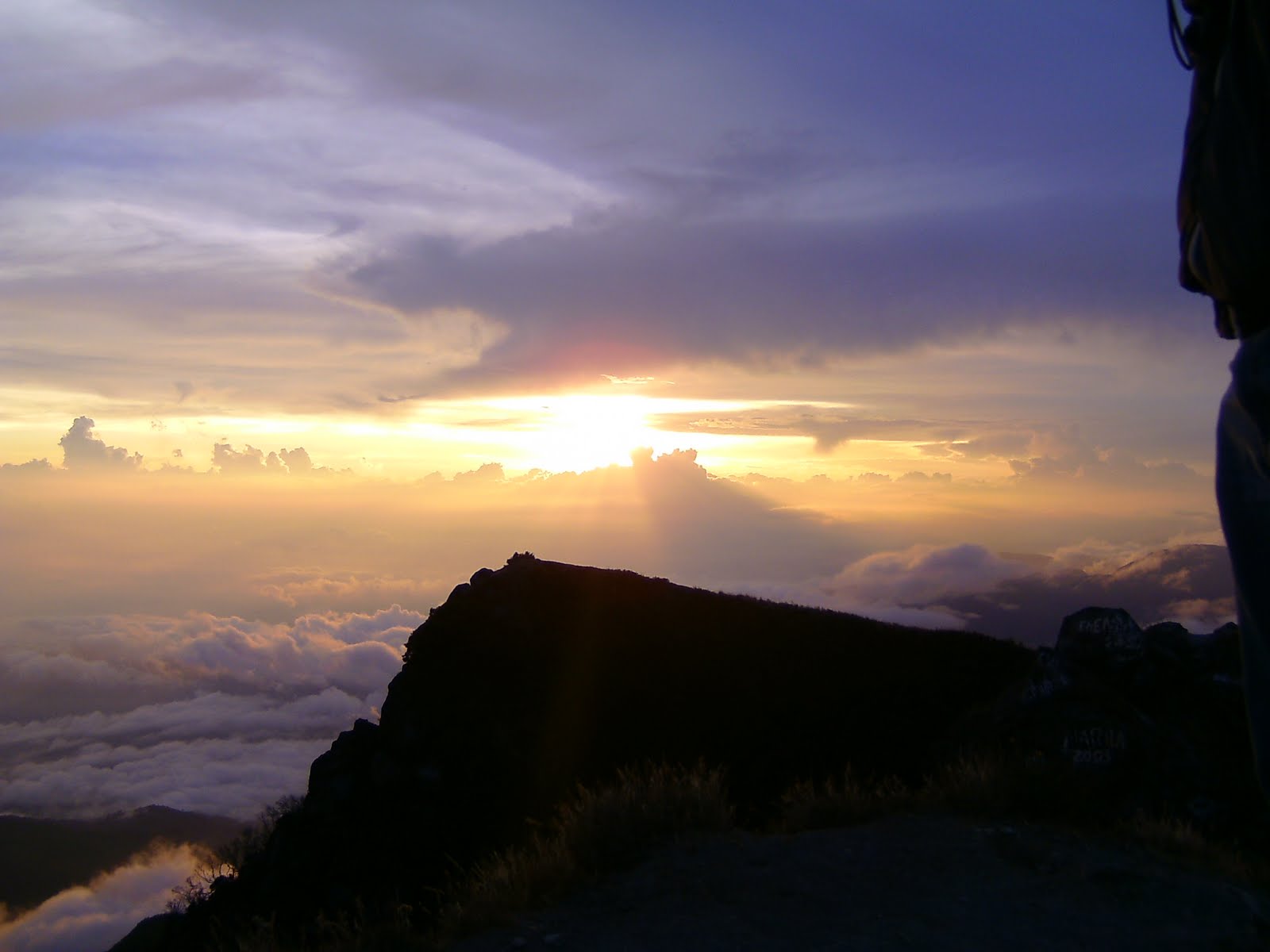 Sunset-load: Volcan Barú