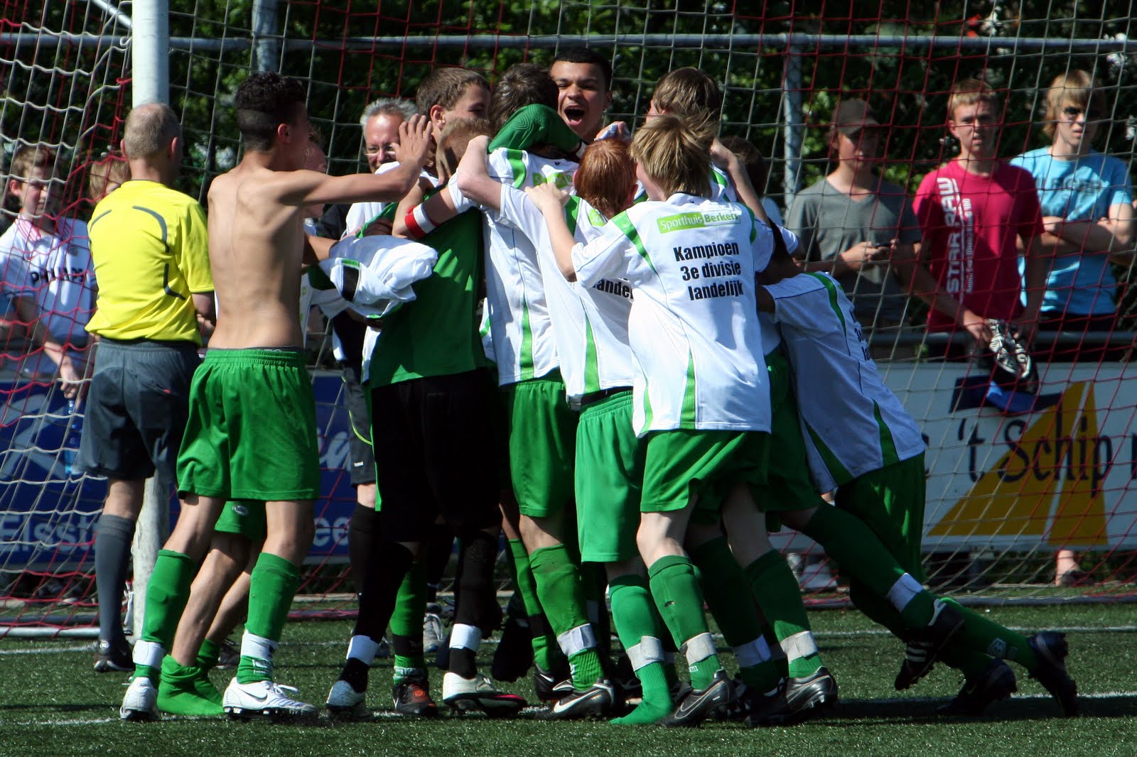 Geldrop C1: Toernooi Caesar: Geldrop - vv Eijsden