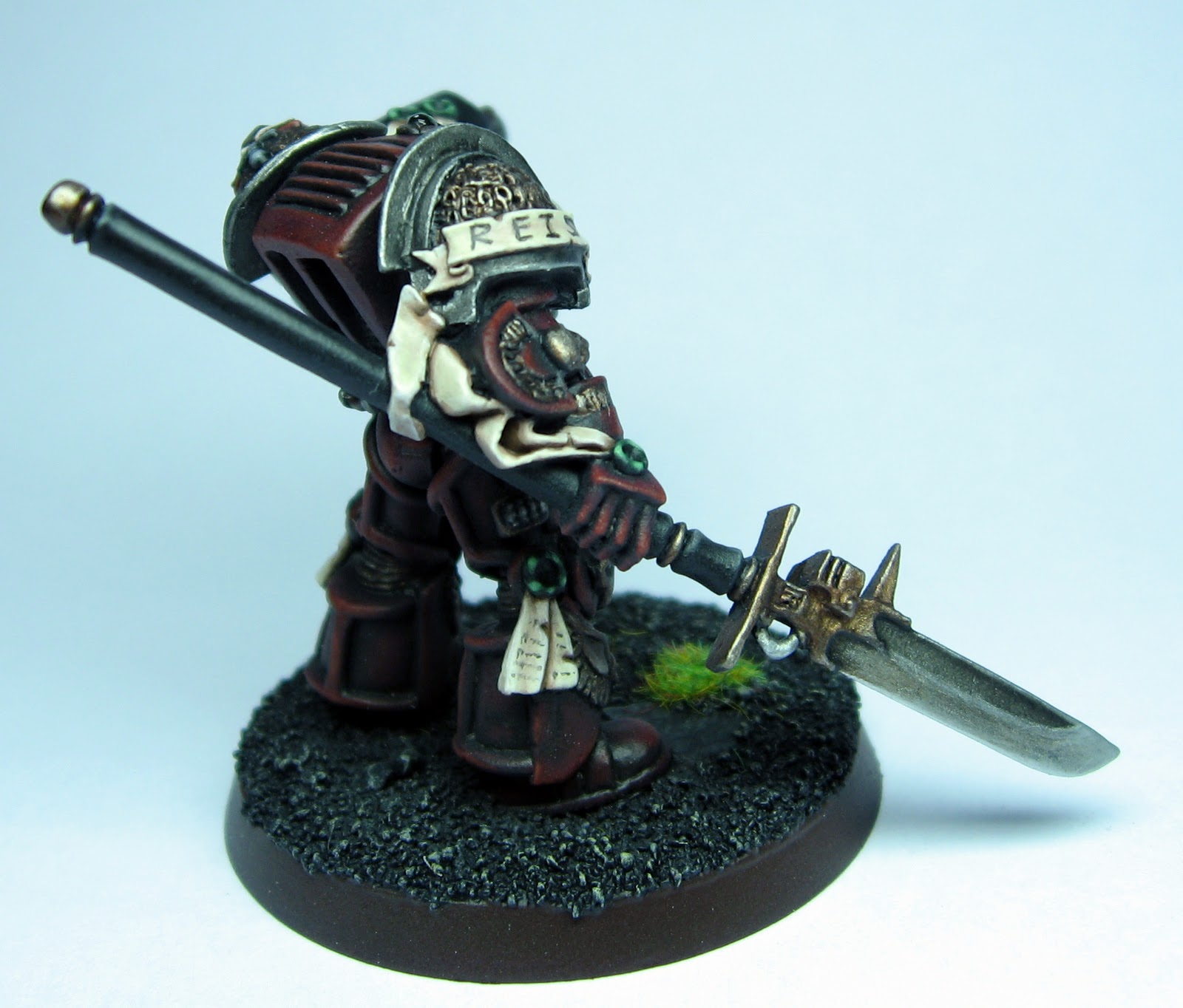 Burned Brush: Inquisitor in terminator armour - final pics and CMON link