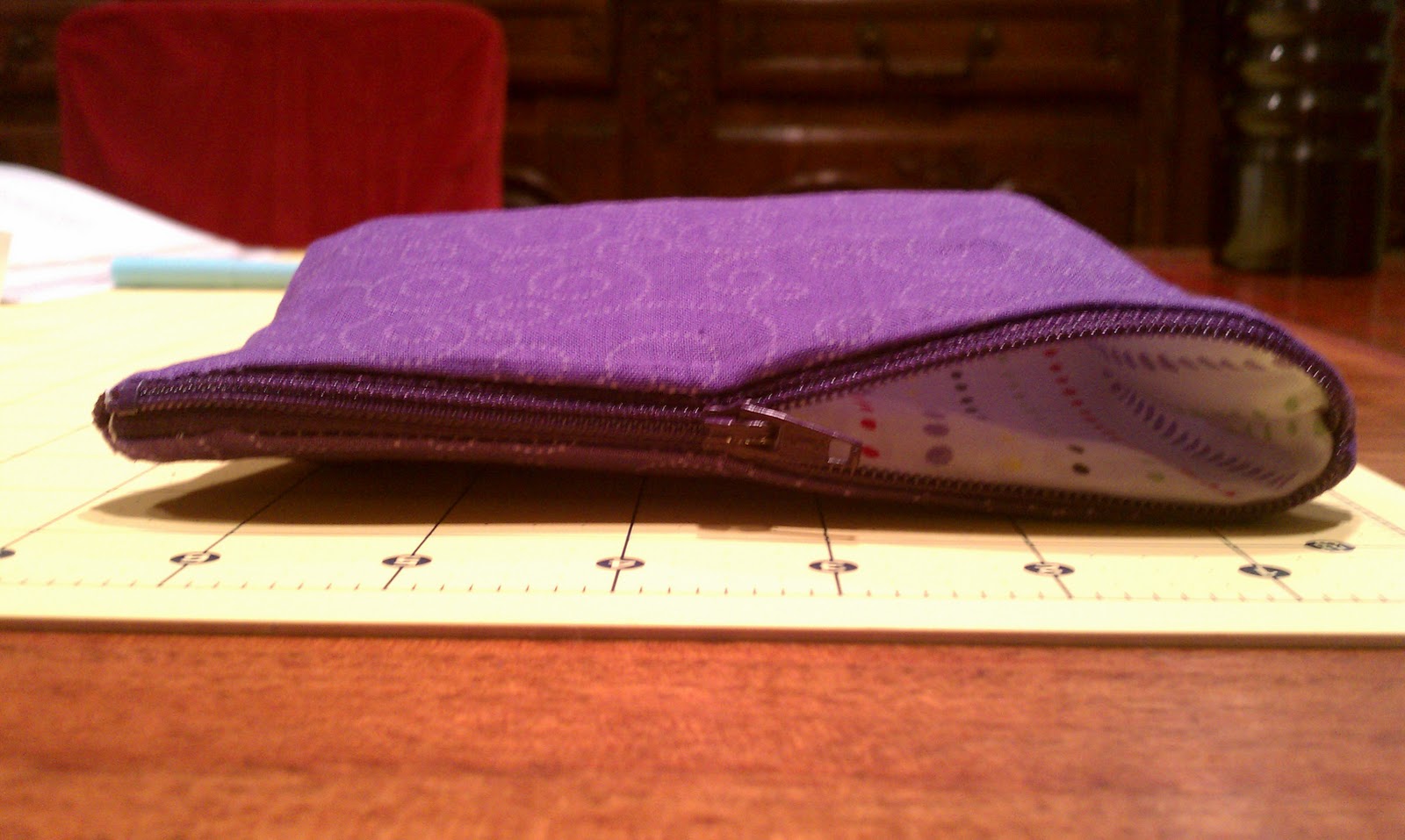 See Rebecca Sew: Sewing Project: Zippered bags #1-3