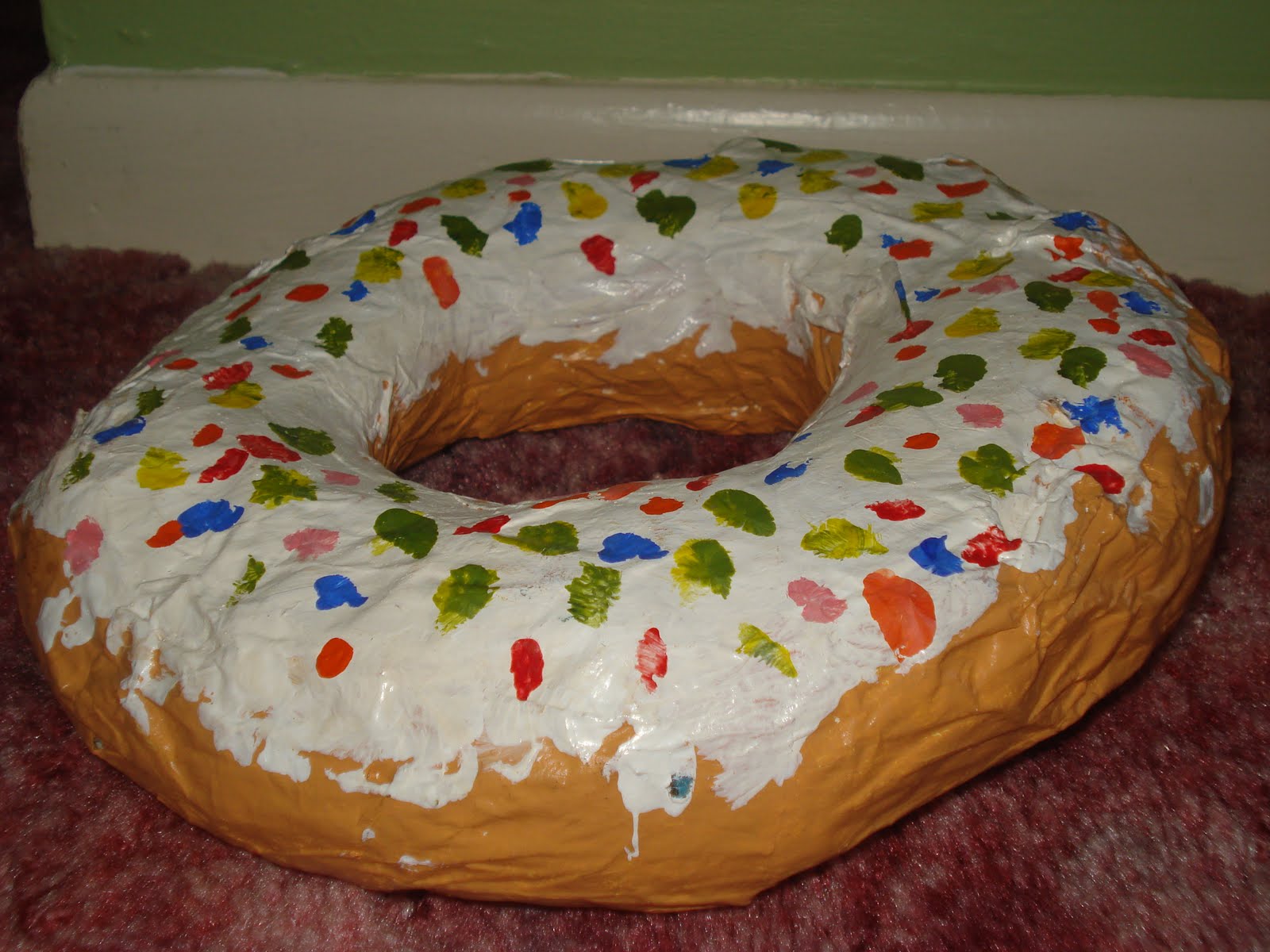 Melissa Valdes :]: Donut Sculpture