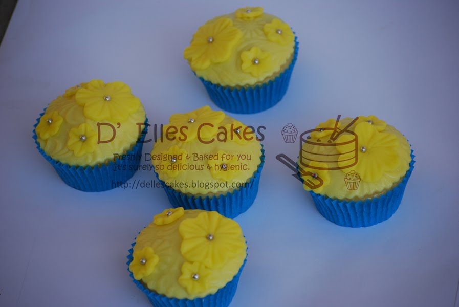 D' ELLES CAKES - Dellescakes: YELLOW FLOWERS CUPCAKES FOR DAFFODIL DAY ...