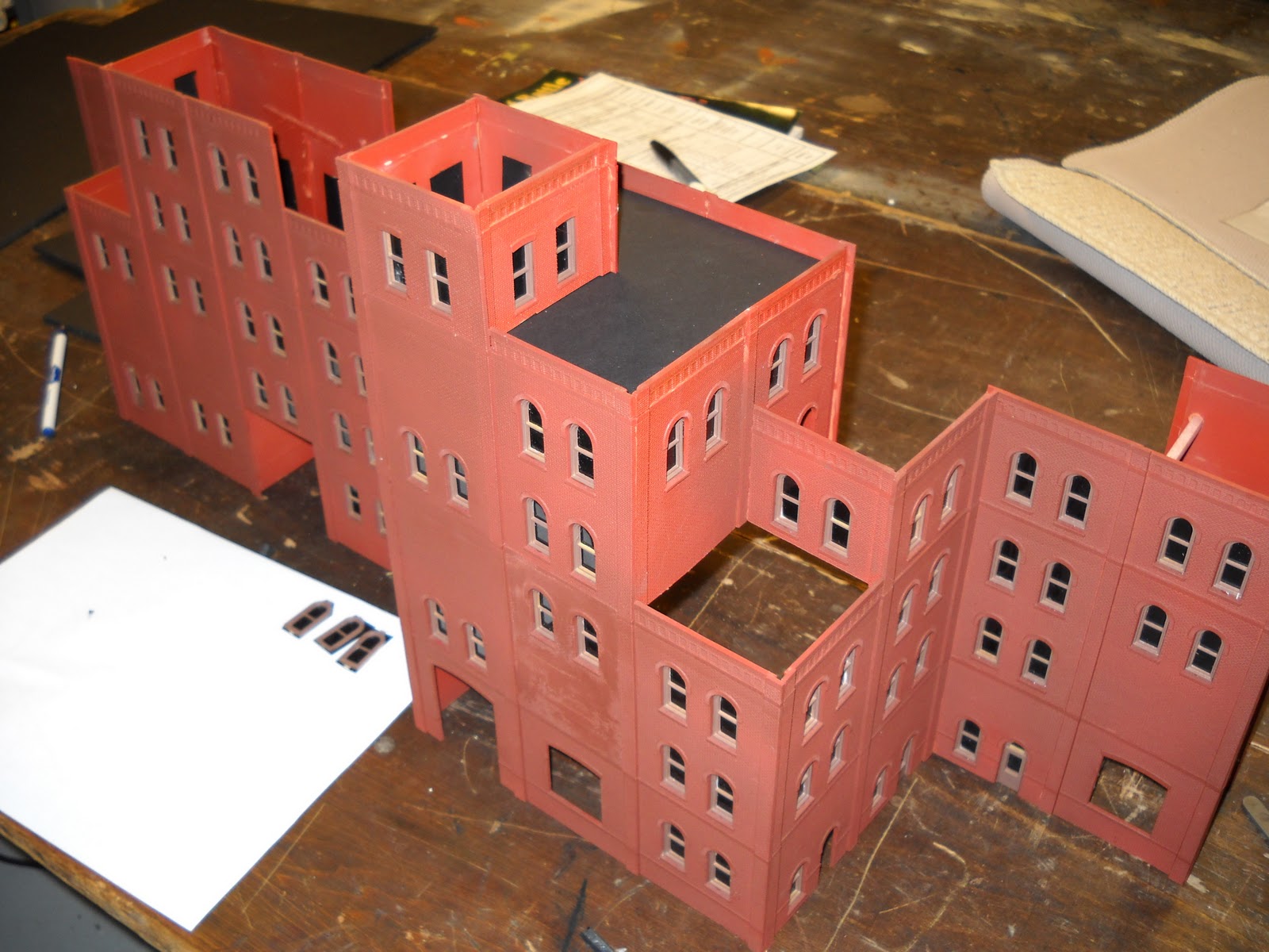 How to detail an HO factory