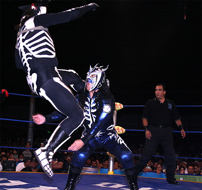 PROMOCIONES ANTONIO PEÑA LUCHA LIBRE AAA-FUNCIONES: LOS IDOLOS DE AAA ...