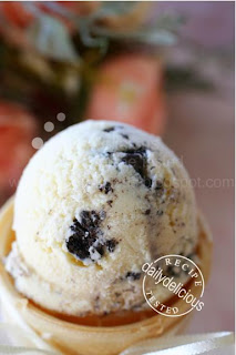dailydelicious: Cookies and Cream Gelato: Childhood favorite with a style!