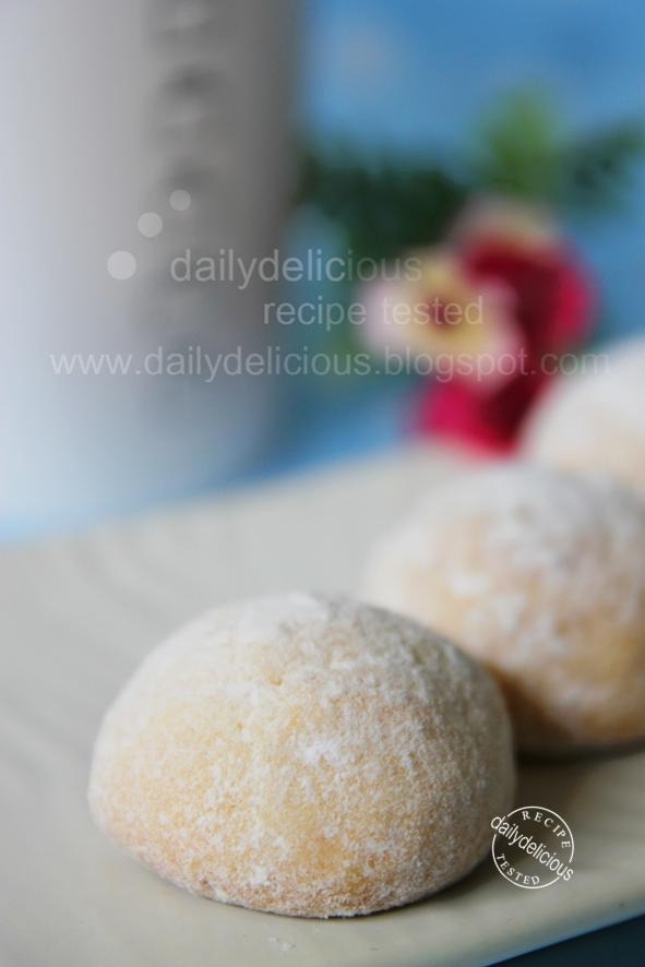 dailydelicious: Macademia Snowballs: Lovely delicious snowballs!
