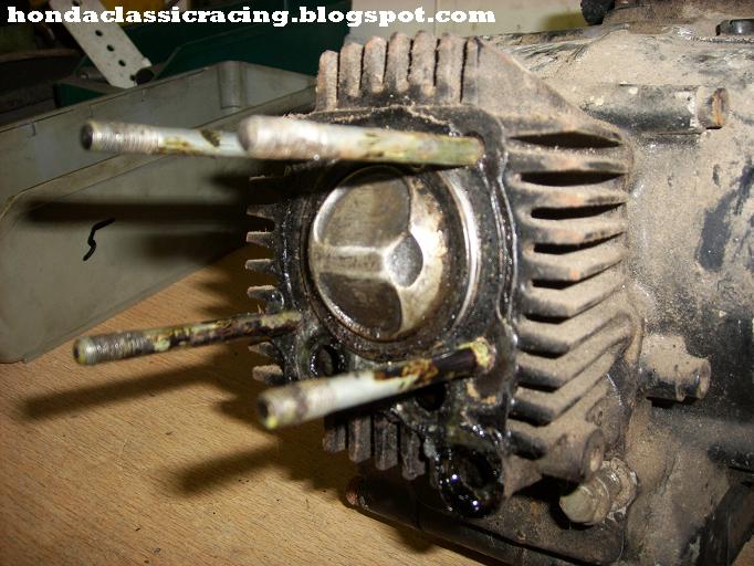 Honda Classic Racing: C110 engine stripdown