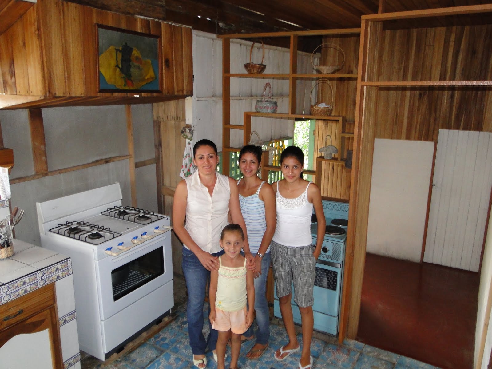 CRRTravel.com: A Costa Rican Family Contreros Sandoval