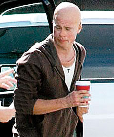 The Movie Planet: Brad Pitt Calvo para The Curious Case of Benjamin ...