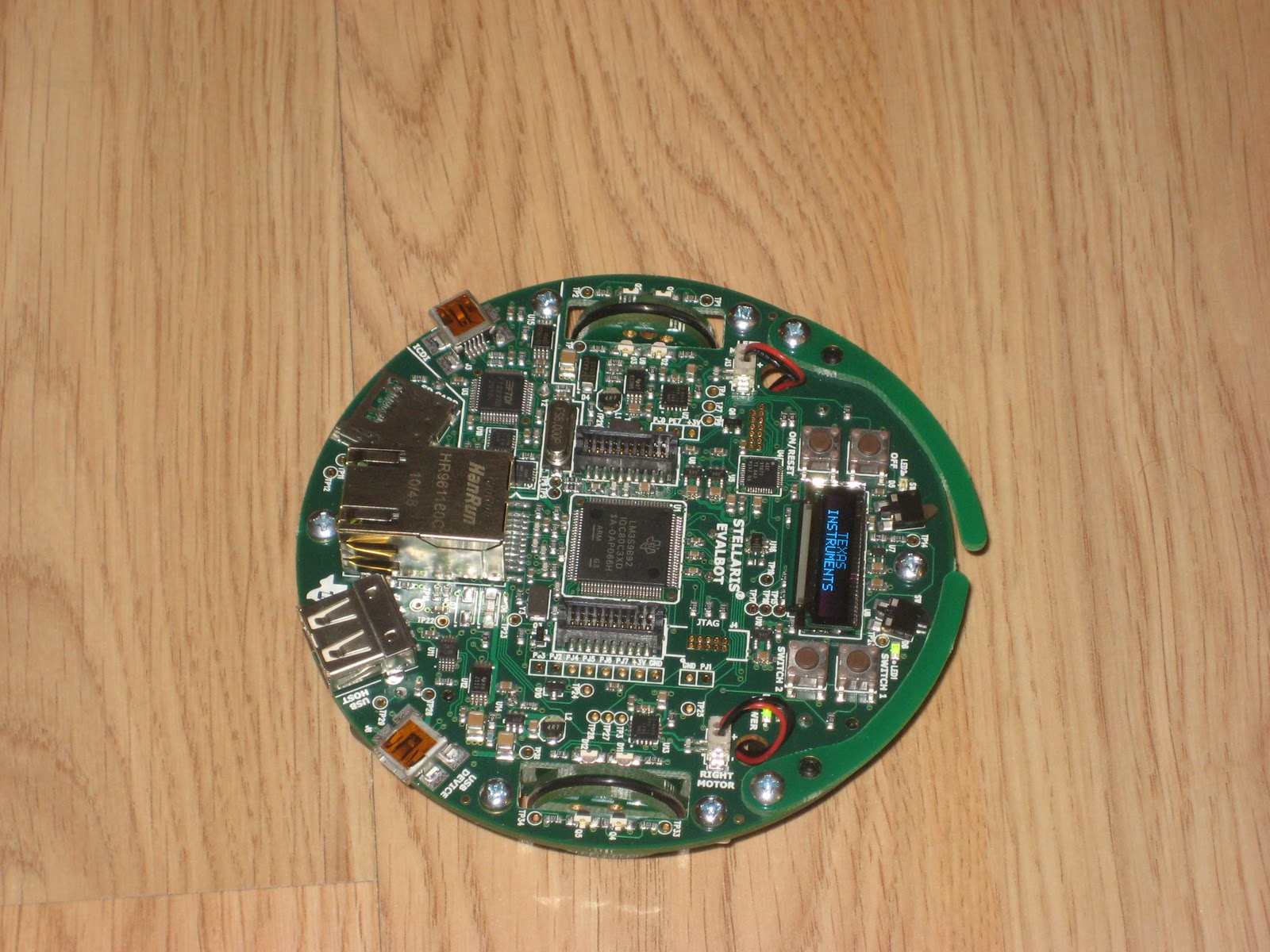 Ilektronx: Evalbot has arrived!