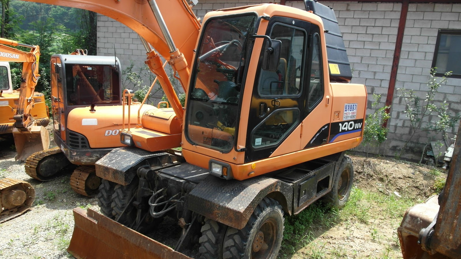 KOREA USED EXCAVATOR SALE: Daewoo Solar140W-V(2004.03) / Korea Used ...