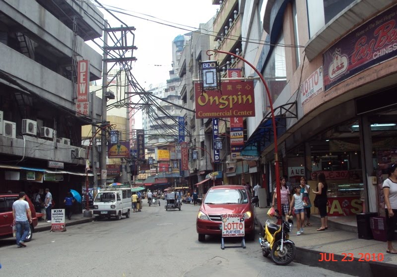 Em Esber Blog 2: Manila's Chinatown - Ongpin Street to Binondo Church