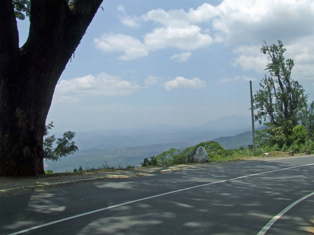 Images of Sri Lanka on blogspot.com: On the Beragala - Haputhale road ...