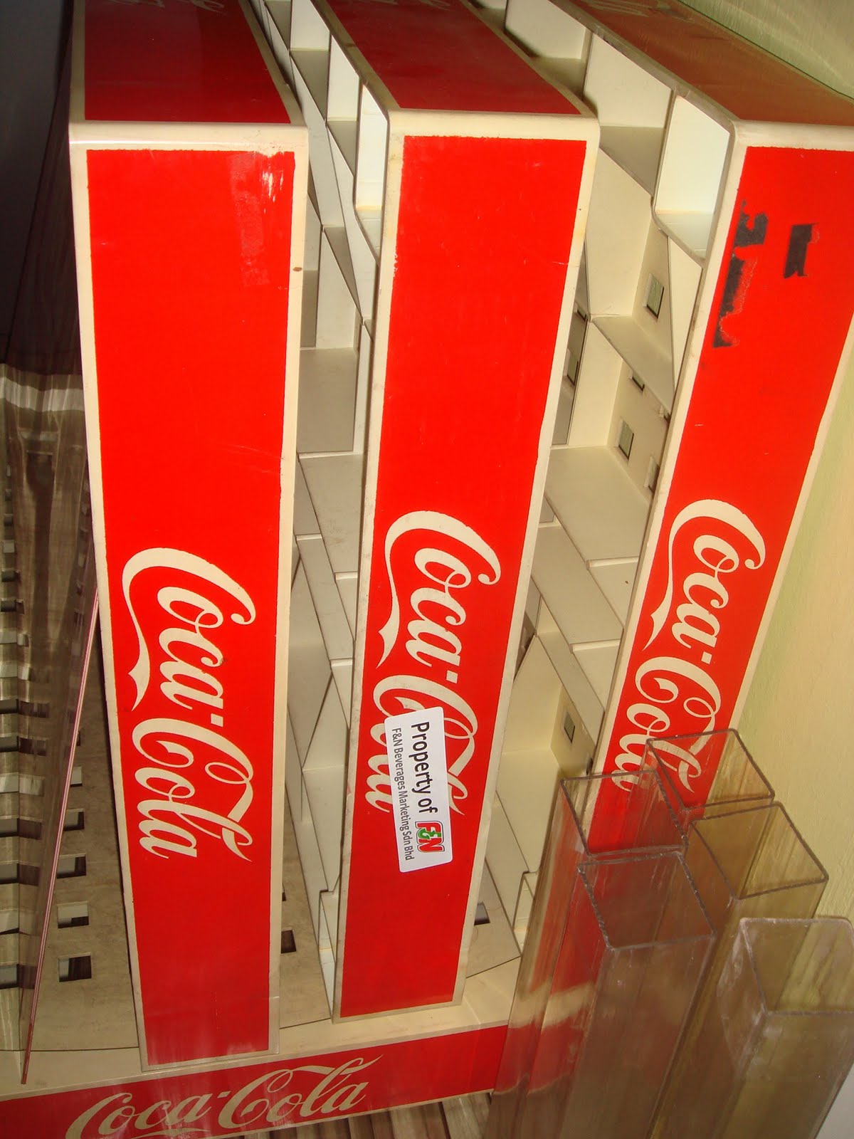 Apa Yang Best Sangat??: Coca Cola Plastic Display Rack